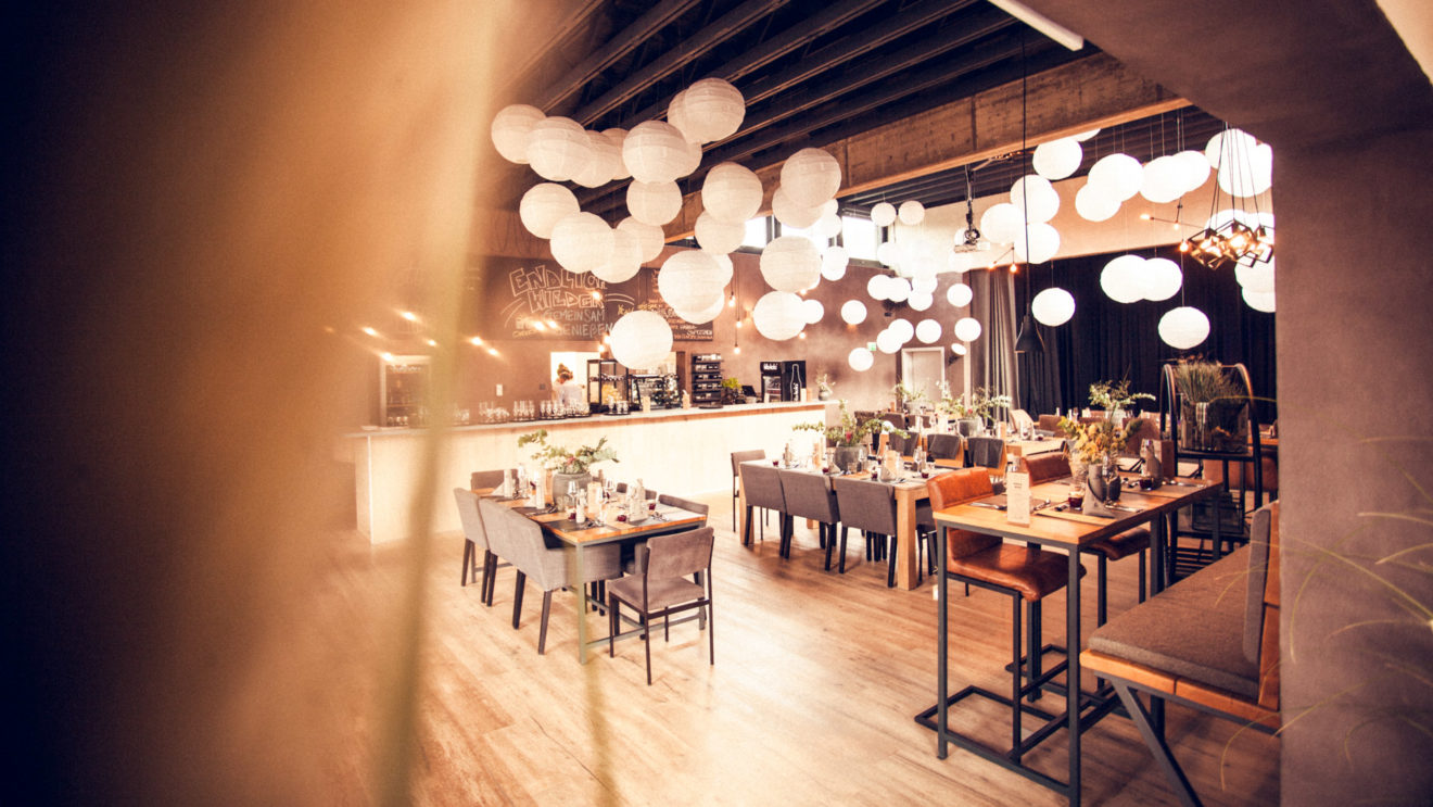 Restaurant – BeZett Sinn